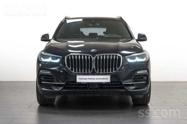 BMW X5 2021 in Riga on AUTOMOTO.COM.LV Black BMW X5 2021 in Riga, with an engine capacity of 3.00 L and mileage of 192 thousand km for 34500 €, photo 7 on AUTOMOTO.COM.LV