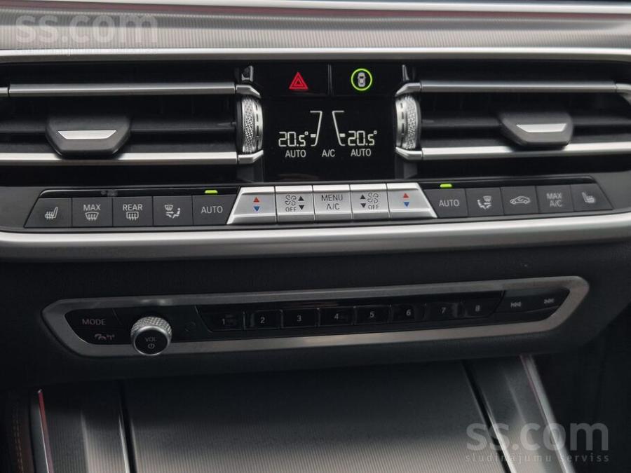 Black BMW X5 2021 in Riga, with an engine capacity of 3.00 L and mileage of 166 thousand km for 33990 €, photo 36 on AUTOMOTO.COM.LV