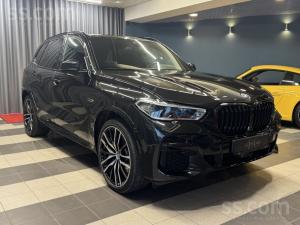 Melns BMW X5 2022 Rīga, ar dzinēja tilpumu 3.00 L un nobraukumu 74 tūkst. km par 64990 €, foto 3 vietnē AUTOMOTO.COM.LV