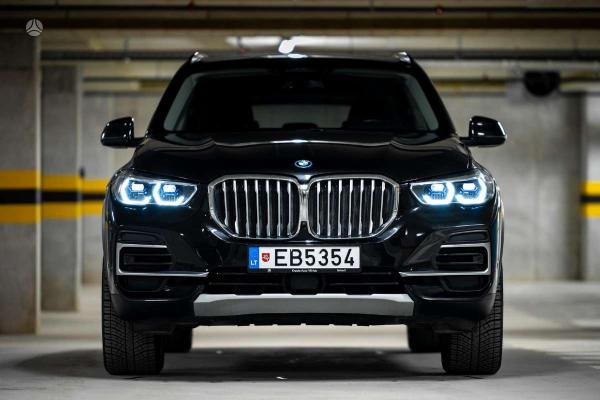 Melns BMW X5 2022 Viļņa, ar dzinēja tilpumu 3.00 L un nobraukumu 80 tūkst. km par 4500 €, foto 6 vietnē AUTOMOTO.COM.LV