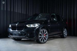 Black BMW X5 2022 in Vilnius, with an engine capacity of 2.99 L and mileage of 85 thousand km for 54999 €, photo  on AUTOMOTO.COM.LV