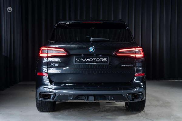 Melns BMW X5 2022 Viļņa, ar dzinēja tilpumu 2.99 L un nobraukumu 85 tūkst. km par 54999 €, foto 5 vietnē AUTOMOTO.COM.LV