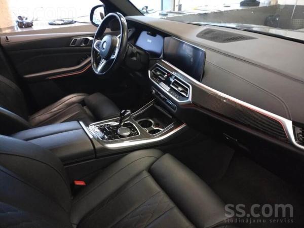 Melns BMW X5 2022 Tukums, ar dzinēja tilpumu 3.00 L un nobraukumu 138 tūkst. km par 54990 €, foto 3 vietnē AUTOMOTO.COM.LV