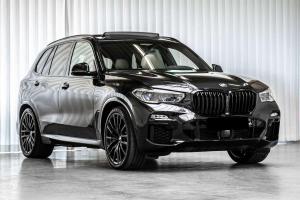 Melns BMW X5 2022 Tukums, ar dzinēja tilpumu 3.00 L un nobraukumu 90 tūkst. km par 59990 €, foto 2 vietnē AUTOMOTO.COM.LV
