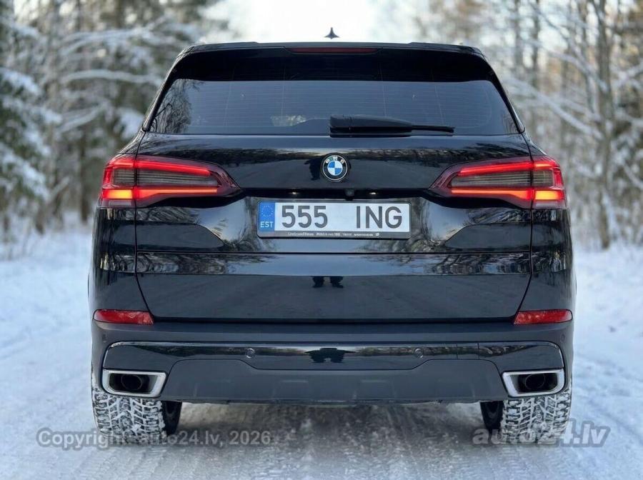 Melns BMW X5 2022 Tallina, ar dzinēja tilpumu 3.00 L un nobraukumu 60 tūkst. km par 51000 €, foto 6 vietnē AUTOMOTO.COM.LV