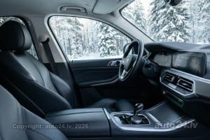Melns BMW X5 2022 Tallina, ar dzinēja tilpumu 3.00 L un nobraukumu 60 tūkst. km par 51000 €, foto 7 vietnē AUTOMOTO.COM.LV