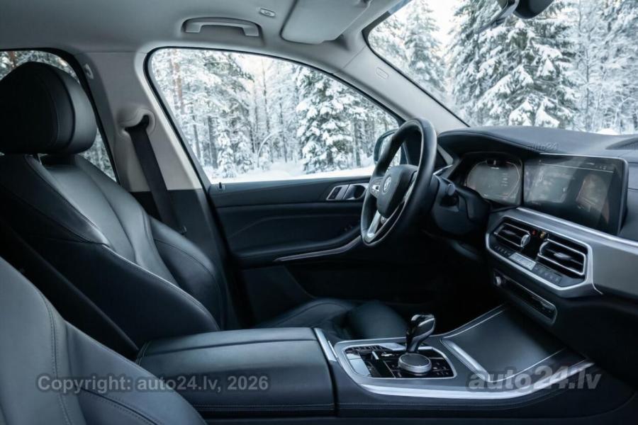 Melns BMW X5 2022 Tallina, ar dzinēja tilpumu 3.00 L un nobraukumu 60 tūkst. km par 51000 €, foto 7 vietnē AUTOMOTO.COM.LV