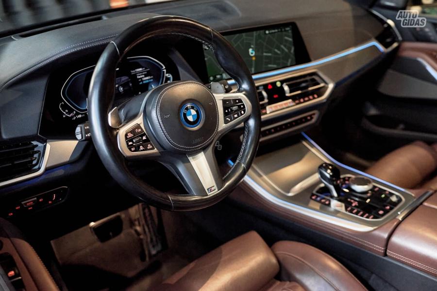 Melns BMW X5 2022 Kauņa, ar dzinēja tilpumu 3.00 L un nobraukumu 136 tūkst. km par 52993 €, foto 8 vietnē AUTOMOTO.COM.LV