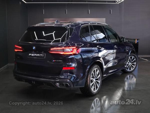 Melns BMW X5 2022 Tallina, ar dzinēja tilpumu 4.40 L un nobraukumu 82 tūkst. km par 59900 €, foto 2 vietnē AUTOMOTO.COM.LV