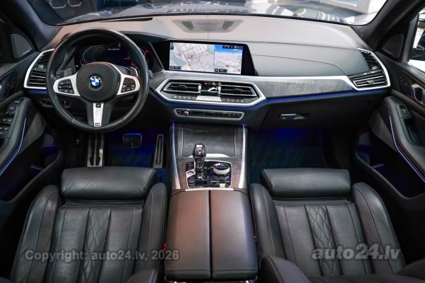 Melns BMW X5 2022 Tallina, ar dzinēja tilpumu 4.40 L un nobraukumu 82 tūkst. km par 59900 €, foto 9 vietnē AUTOMOTO.COM.LV