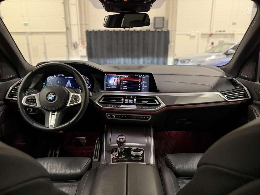 Melns BMW X5 2022 Viļņa, ar dzinēja tilpumu 4.40 L un nobraukumu 25 tūkst. km par 74000 €, foto 17 vietnē AUTOMOTO.COM.LV