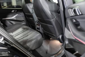 Black BMW X5 2022 in Vilnius, with an engine capacity of 3.00 L and mileage of 124 thousand km for 57881 €, photo 13 on AUTOMOTO.COM.LV