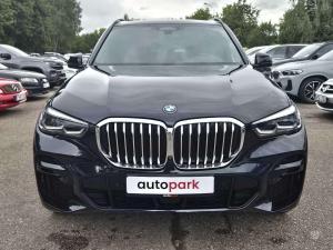 Melns BMW X5 2022 Viļņa, ar dzinēja tilpumu 2.99 L un nobraukumu 132 tūkst. km par 43900 €, foto 2 vietnē AUTOMOTO.COM.LV