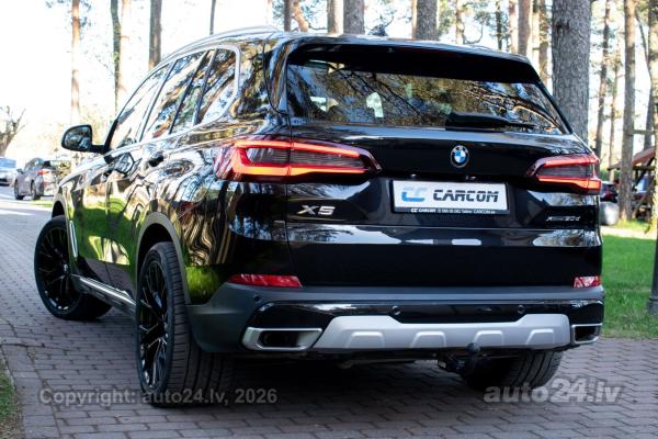 Melns BMW X5 2022 Tallina, ar dzinēja tilpumu 3.00 L un nobraukumu 142 tūkst. km par 51990 €, foto 7 vietnē AUTOMOTO.COM.LV