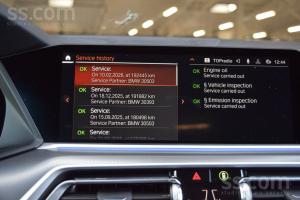 Black BMW X5 2022 in Riga, with an engine capacity of 3.00 L and mileage of 192 thousand km for 35900 €, photo 11 on AUTOMOTO.COM.LV