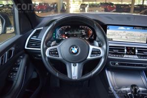 Black BMW X5 2022 in Riga, with an engine capacity of 3.00 L and mileage of 192 thousand km for 35900 €, photo 13 on AUTOMOTO.COM.LV