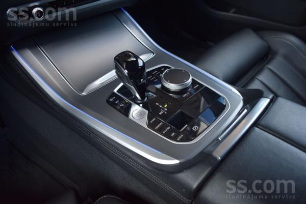 Melns BMW X5 2022 Rīga, ar dzinēja tilpumu 3.00 L un nobraukumu 192 tūkst. km par 35900 €, foto 4 vietnē AUTOMOTO.COM.LV