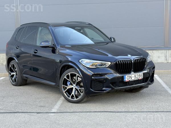 Melns BMW X5 2022 Rīga, ar dzinēja tilpumu 3.00 L un nobraukumu 161 tūkst. km par 46500 €, foto 3 vietnē AUTOMOTO.COM.LV