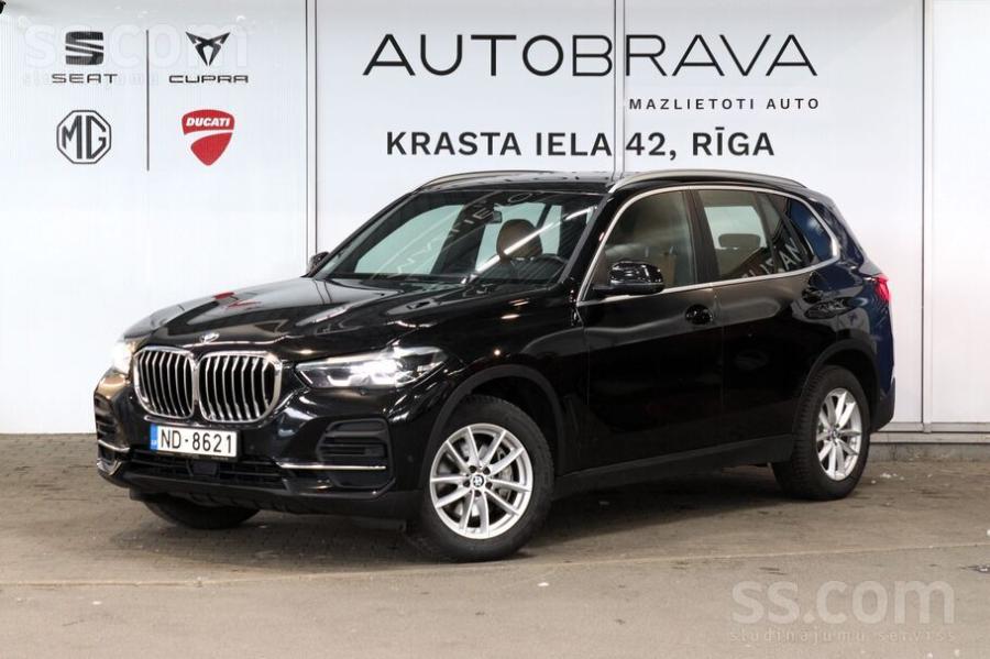 Melns BMW X5 2022 Rīga, ar dzinēja tilpumu 3.00 L un nobraukumu 112 tūkst. km par 45700 €, foto 1 vietnē AUTOMOTO.COM.LV