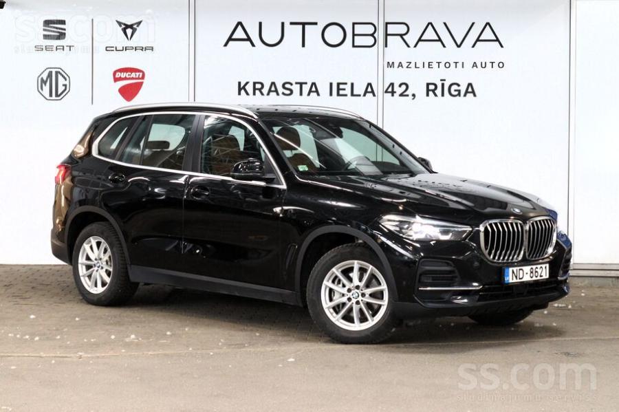 Melns BMW X5 2022 Rīga, ar dzinēja tilpumu 3.00 L un nobraukumu 112 tūkst. km par 45700 €, foto 4 vietnē AUTOMOTO.COM.LV