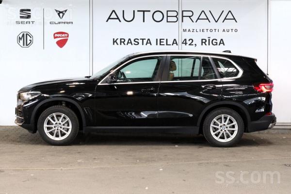 Черный БМВ Х5 2022 в Рига, объемом двигателя 3.00 л и пробегом 112 тыс. км за 45700 €, фото 4 на AUTOMOTO.COM.LV