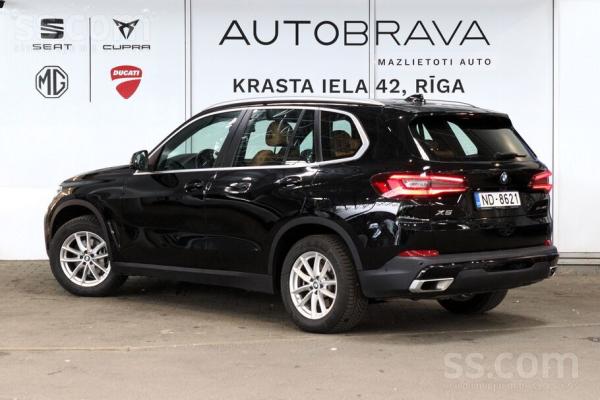 Черный БМВ Х5 2022 в Рига, объемом двигателя 3.00 л и пробегом 112 тыс. км за 45700 €, фото 6 на AUTOMOTO.COM.LV