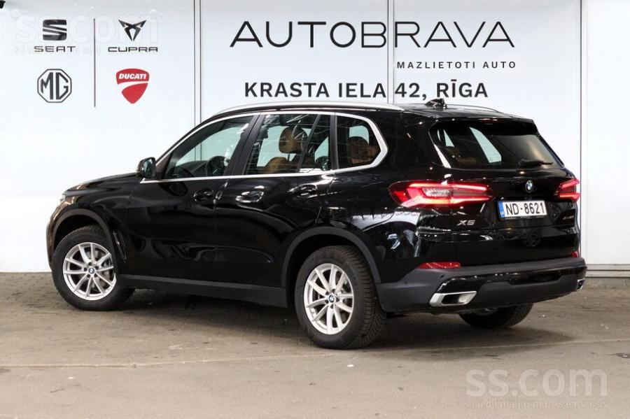 Melns BMW X5 2022 Rīga, ar dzinēja tilpumu 3.00 L un nobraukumu 112 tūkst. km par 45700 €, foto 7 vietnē AUTOMOTO.COM.LV