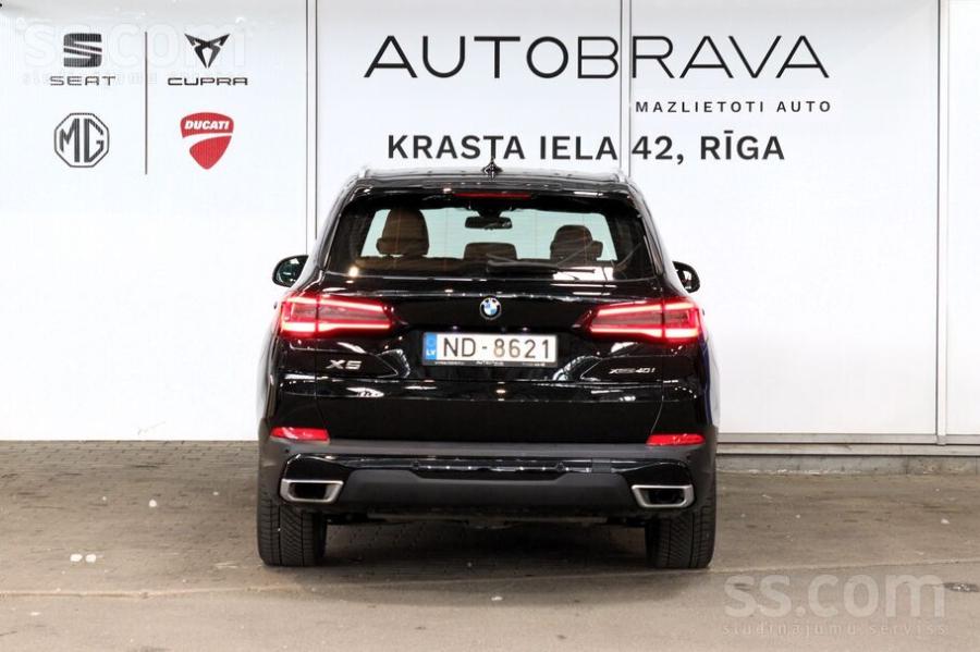 Melns BMW X5 2022 Rīga, ar dzinēja tilpumu 3.00 L un nobraukumu 112 tūkst. km par 45700 €, foto 8 vietnē AUTOMOTO.COM.LV