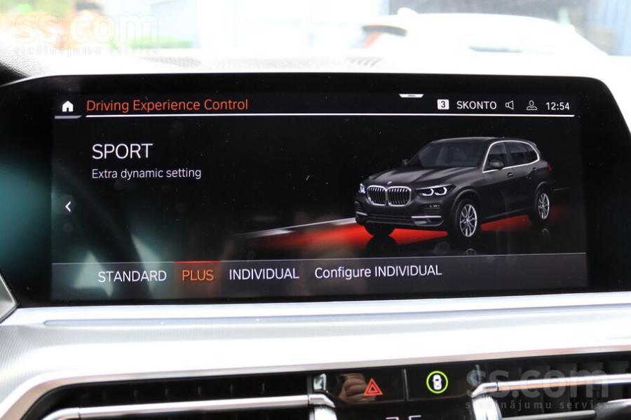 Melns BMW X5 2022 Rīga, ar dzinēja tilpumu 3.00 L un nobraukumu 112 tūkst. km par 45700 €, foto 23 vietnē AUTOMOTO.COM.LV