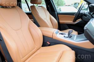 Melns BMW X5 2022 Rīga, ar dzinēja tilpumu 3.00 L un nobraukumu 112 tūkst. km par 45700 €, foto 29 vietnē AUTOMOTO.COM.LV