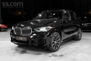 Melns BMW X5 2022 Rīga, ar dzinēja tilpumu 3.00 L un nobraukumu 59 tūkst. km par 47500 €, foto  vietnē AUTOMOTO.COM.LV