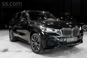 Melns BMW X5 2022 Rīga, ar dzinēja tilpumu 3.00 L un nobraukumu 59 tūkst. km par 47500 €, foto 4 vietnē AUTOMOTO.COM.LV