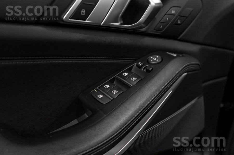 Melns BMW X5 2022 Rīga, ar dzinēja tilpumu 3.00 L un nobraukumu 59 tūkst. km par 47500 €, foto 20 vietnē AUTOMOTO.COM.LV