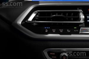 Melns BMW X5 2022 Rīga, ar dzinēja tilpumu 3.00 L un nobraukumu 59 tūkst. km par 47500 €, foto 29 vietnē AUTOMOTO.COM.LV