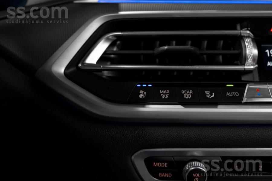 Melns BMW X5 2022 Rīga, ar dzinēja tilpumu 3.00 L un nobraukumu 59 tūkst. km par 47500 €, foto 29 vietnē AUTOMOTO.COM.LV