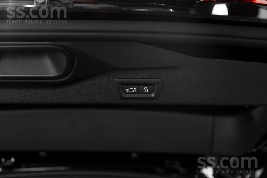Melns BMW X5 2022 Rīga, ar dzinēja tilpumu 3.00 L un nobraukumu 59 tūkst. km par 47500 €, foto 36 vietnē AUTOMOTO.COM.LV