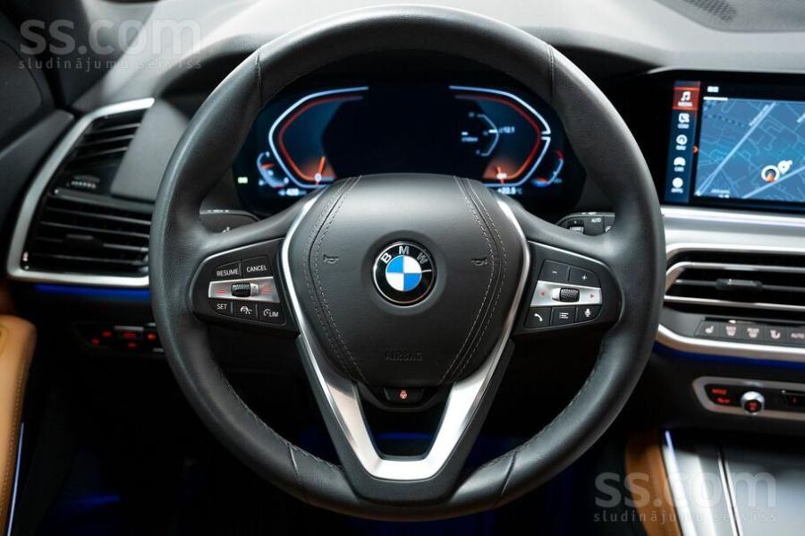 Black BMW X5 2022 in Riga, with an engine capacity of 3.00 L and mileage of 23 thousand km for 46500 €, photo 11 on AUTOMOTO.COM.LV