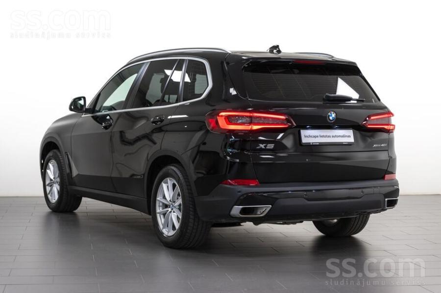 Black BMW X5 2022 in Riga, with an engine capacity of 3.00 L and mileage of 23 thousand km for 46500 €, photo 14 on AUTOMOTO.COM.LV