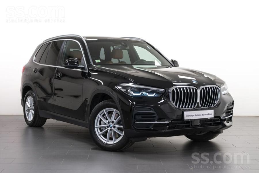 Black BMW X5 2022 in Riga, with an engine capacity of 3.00 L and mileage of 23 thousand km for 46500 €, photo 15 on AUTOMOTO.COM.LV