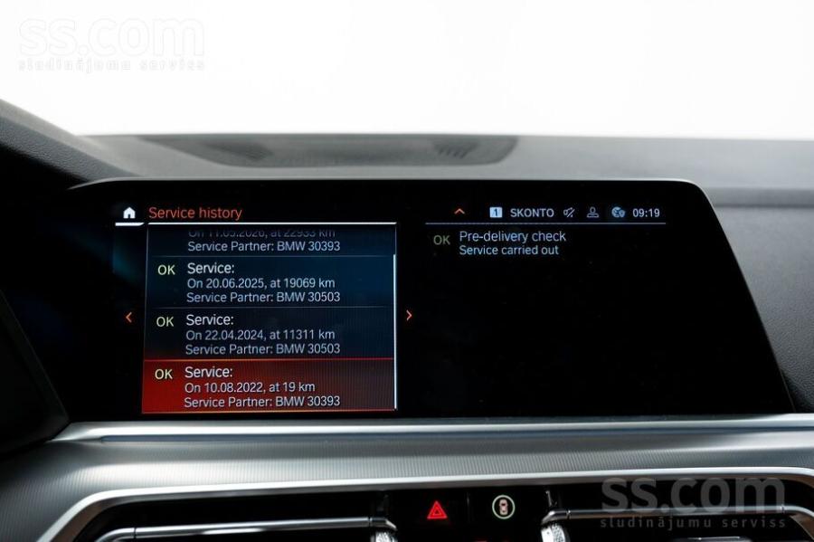 Black BMW X5 2022 in Riga, with an engine capacity of 3.00 L and mileage of 23 thousand km for 46500 €, photo 36 on AUTOMOTO.COM.LV