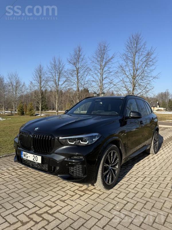 Melns BMW X5 2022 Rīga, ar dzinēja tilpumu 3.00 L un nobraukumu 105 tūkst. km par 52900 €, foto 2 vietnē AUTOMOTO.COM.LV