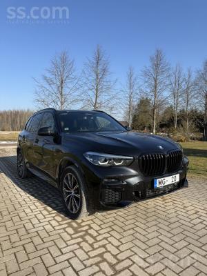 Черный БМВ Х5 2022 в Рига, объемом двигателя 3.00 л и пробегом 105 тыс. км за 52900 €, фото 4 на AUTOMOTO.COM.LV