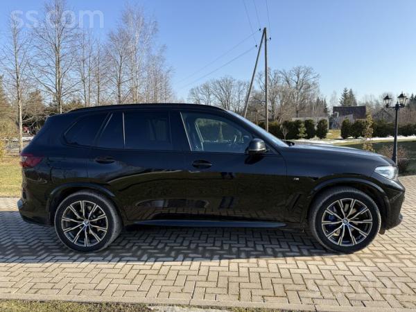 Melns BMW X5 2022 Rīga, ar dzinēja tilpumu 3.00 L un nobraukumu 105 tūkst. km par 52900 €, foto 5 vietnē AUTOMOTO.COM.LV