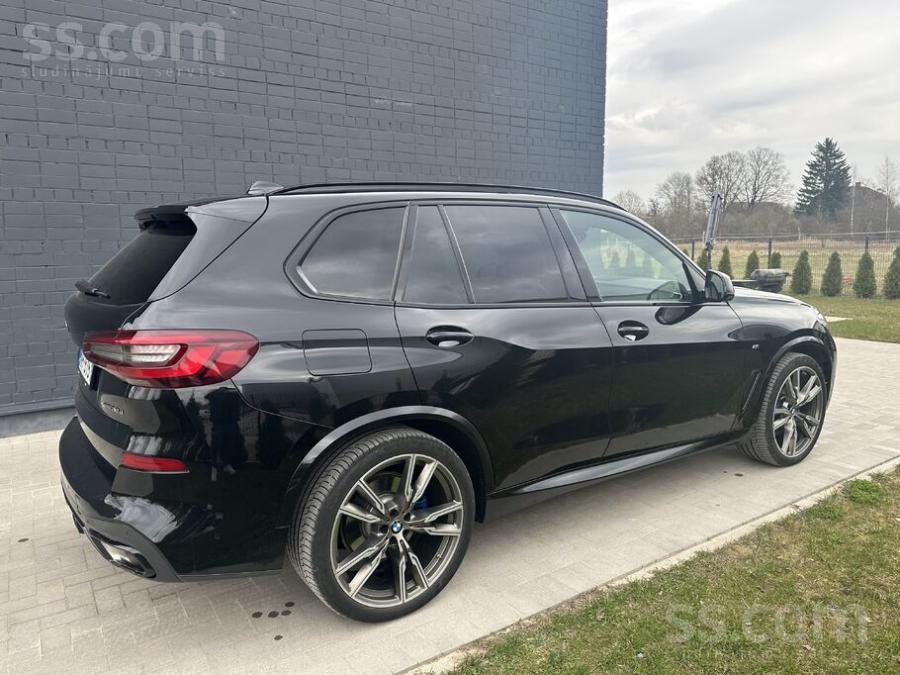 Melns BMW X5 2022 Rīga, ar dzinēja tilpumu 3.00 L un nobraukumu 124 tūkst. km par 51200 €, foto 3 vietnē AUTOMOTO.COM.LV