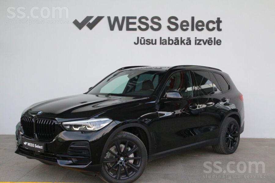 Melns BMW X5 2022 Rīga, ar dzinēja tilpumu 3.00 L un nobraukumu 103 tūkst. km par 51500 €, foto 1 vietnē AUTOMOTO.COM.LV