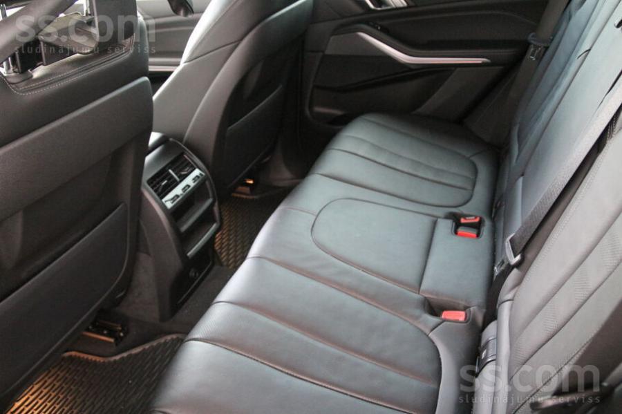 Melns BMW X5 2022 Rīga, ar dzinēja tilpumu 3.00 L un nobraukumu 103 tūkst. km par 51500 €, foto 8 vietnē AUTOMOTO.COM.LV