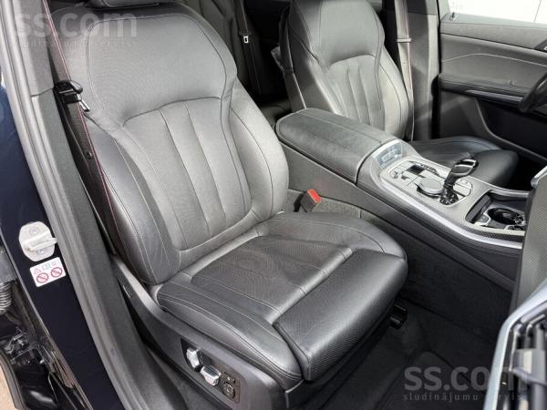 Black BMW X5 2022 in Riga, with an engine capacity of 3.00 L and mileage of 79 thousand km for 52500 €, photo 9 on AUTOMOTO.COM.LV