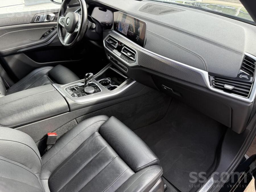 Black BMW X5 2022 in Riga, with an engine capacity of 3.00 L and mileage of 79 thousand km for 49500 €, photo 11 on AUTOMOTO.COM.LV