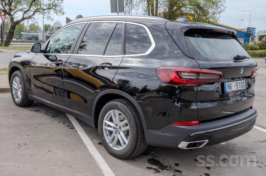 Melns BMW X5 2022 Rīga, ar dzinēja tilpumu 3.00 L un nobraukumu 17 tūkst. km par 55000 €, foto 9 vietnē AUTOMOTO.COM.LV