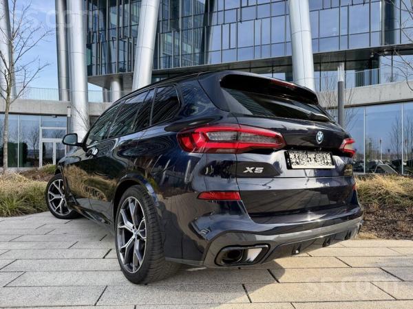 Melns BMW X5 2022 Rīga, ar dzinēja tilpumu 3.00 L un nobraukumu 114 tūkst. km par 57777 €, foto 4 vietnē AUTOMOTO.COM.LV